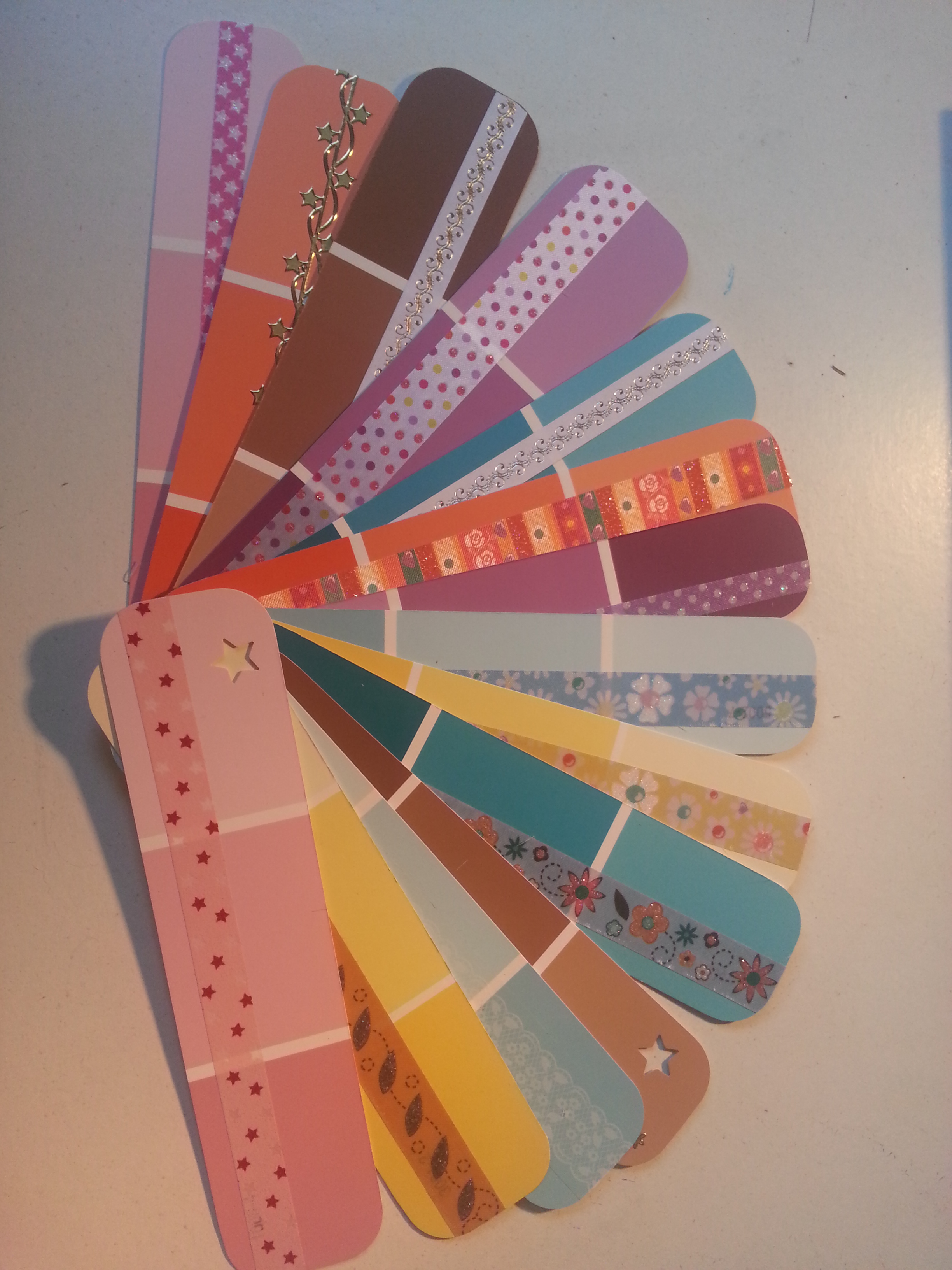 Making Notes – Paint Chip Bookmarks | JumbleShell